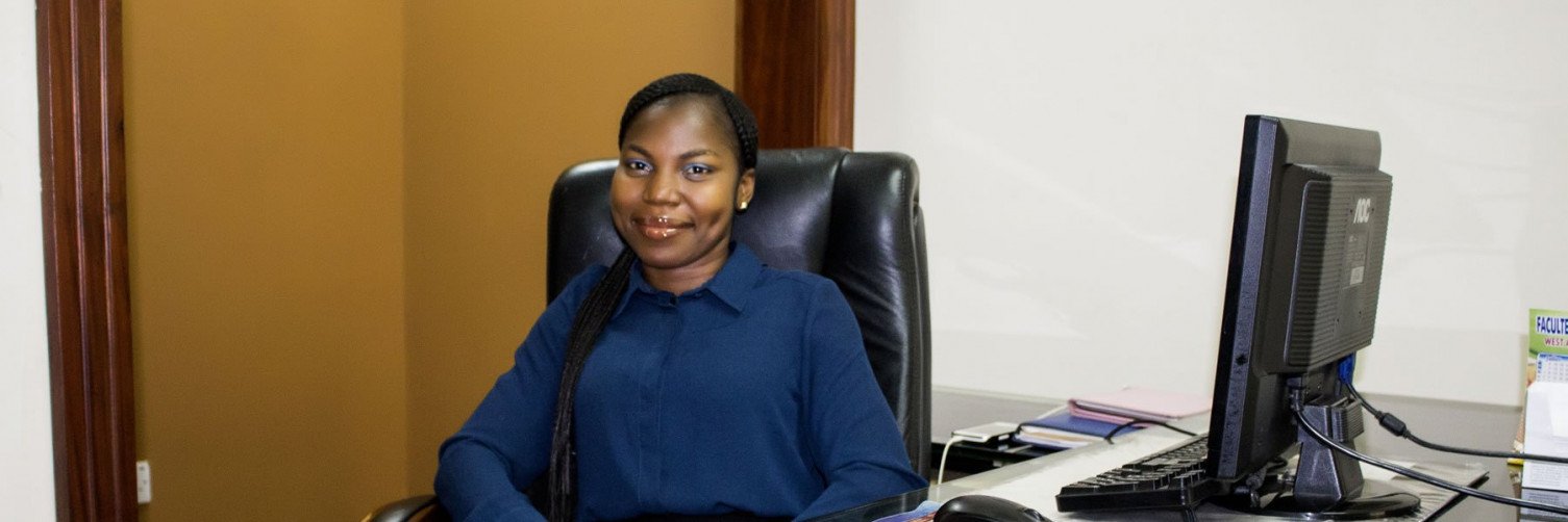 Mon-tran | Contact Us